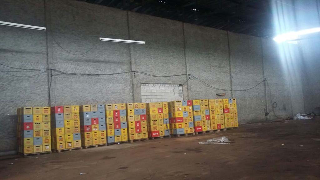 Quadrilha é presa em flagrante por roubo de carga de bebida em Jaguariúna Quadrilha é presa em flagrante por roubo de carga de bebida em Jaguariúna