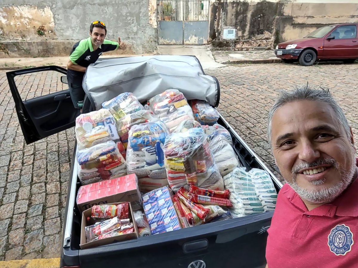 Unifeob e Lucas Bassi entregam 800 kg de doações para duas entidades ...